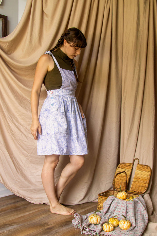 FLEUR PINAFORE (FR + EN) – Untitled Thoughts